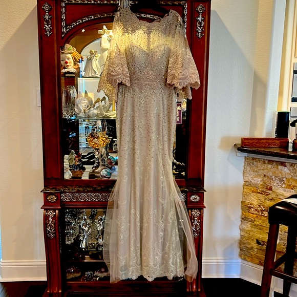 Leonia Lee | Dresses | Sage Formal Gown Leonia Lee Size S | Poshmark